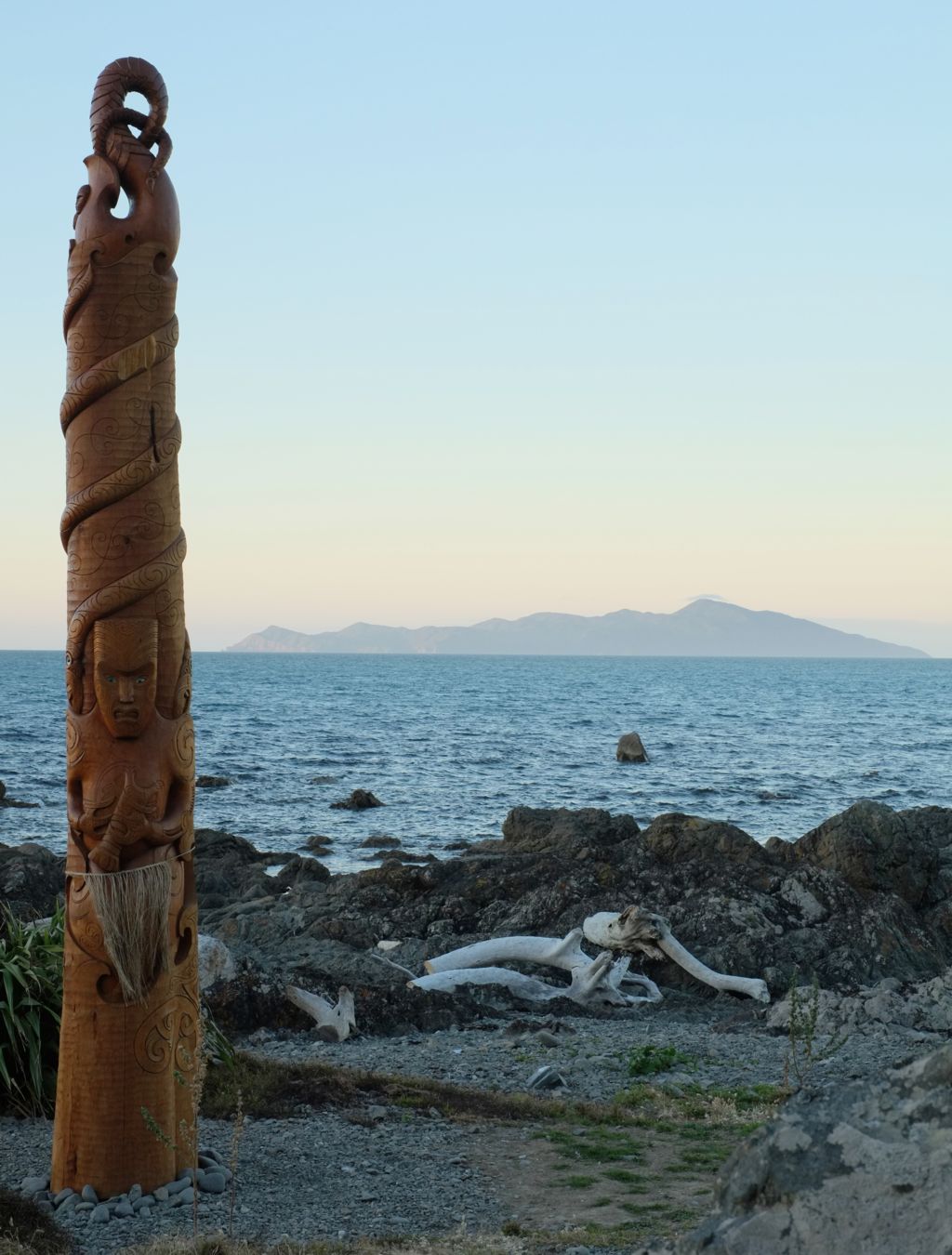 Pou_Tangaroa_at_dusk – Pukerua Bay, New Zealand